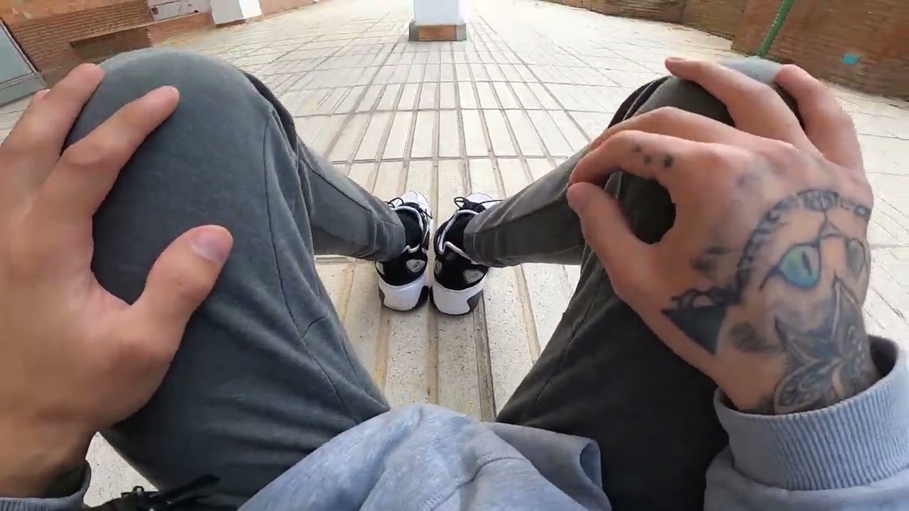 ESCAPING ANGRY GIRLFRIEND 😡 | Epic Parkour Chase in Barcelona - YouTube