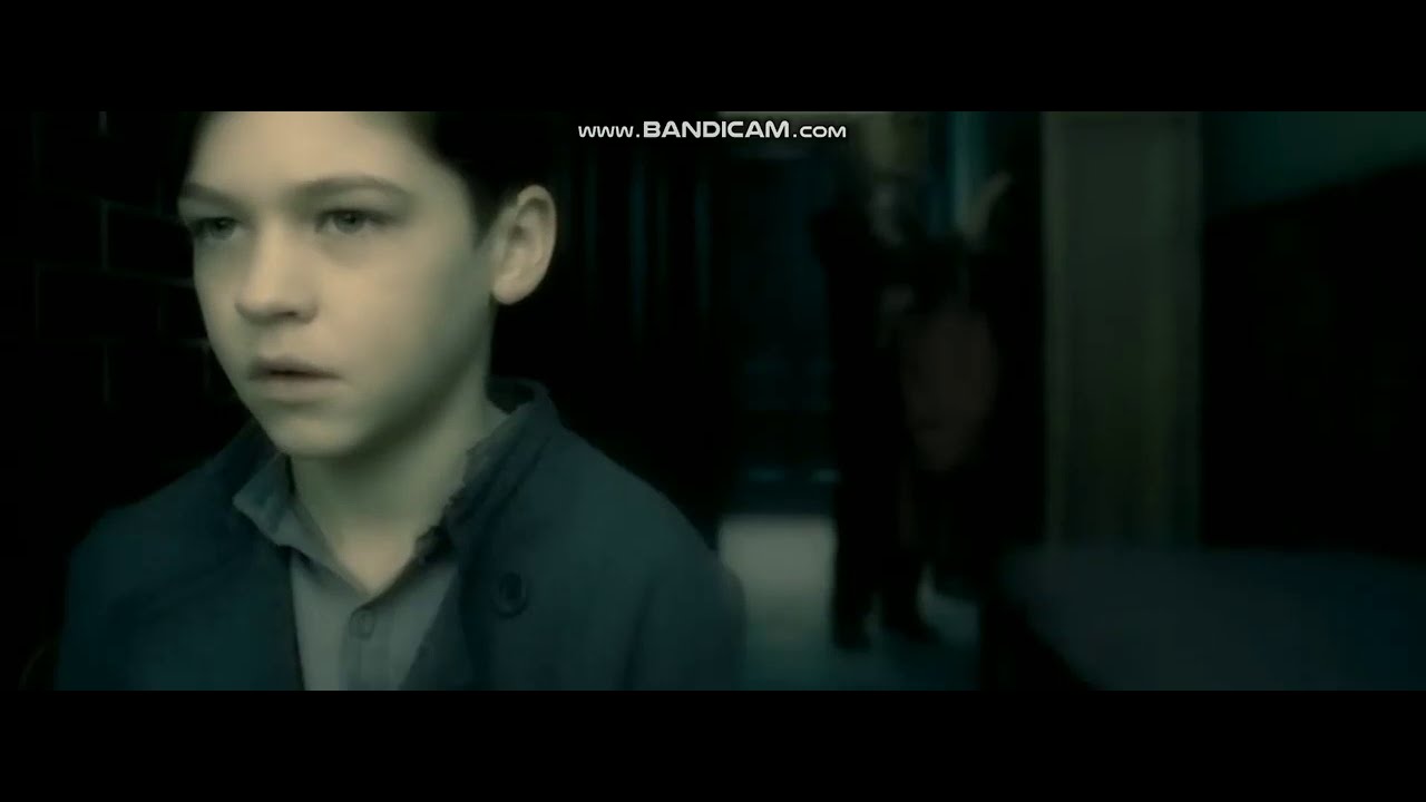 HARRY POTTER Y EL PRINCIPE MESTIZO - PEQUEÑO TOM RIDDLE RECUERDO - YouTube