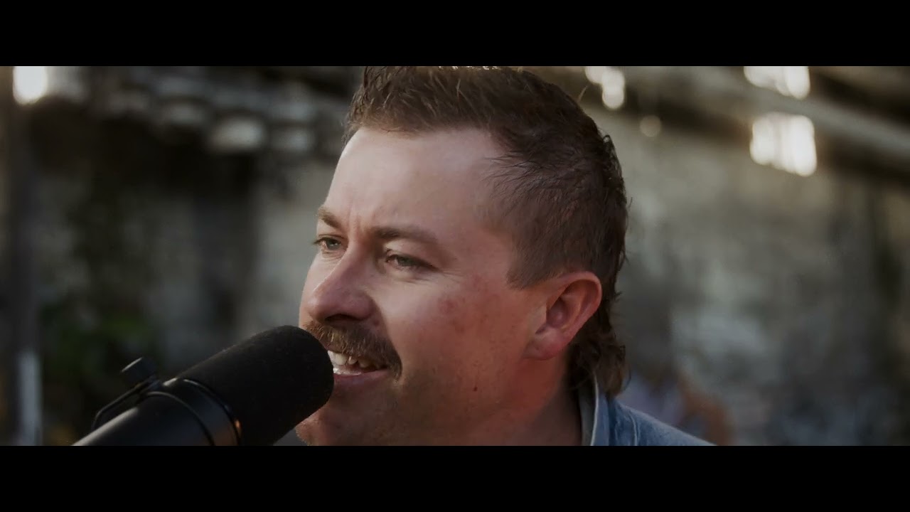 Liam Brew - Find Her Keep Her (Official Acoustic Version) - YouTube