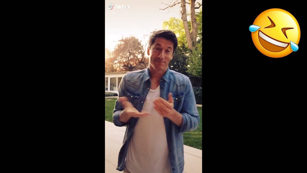 🇵🇱 Robert Lewandowski TikTok Compilation! (FUNNY) ⚽ - YouTube