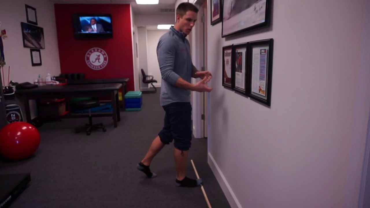 Big Toe Dorsiflexion Triplanar Mobilization - YouTube