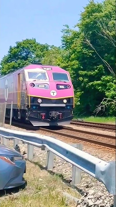 MBTA HSP46 2035 - YouTube
