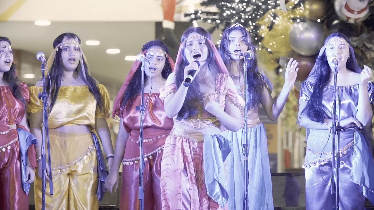 Coro Agnusingers - Callar (de "Aladdín: El musical") - YouTube