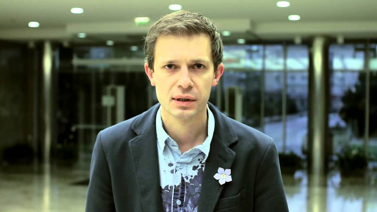 Neužmirštuolė: Andrius Tapinas - YouTube