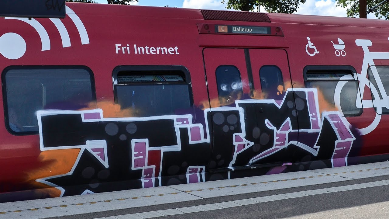 Running in Copenhagen (HD) 26 (s-tog) - YouTube