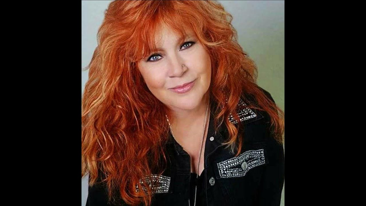 Lisa Layne feature interview My Kind Of Country 4/19/2021 - YouTube