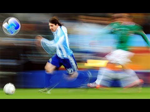 Top 10 Fastest Football Players - YouTube