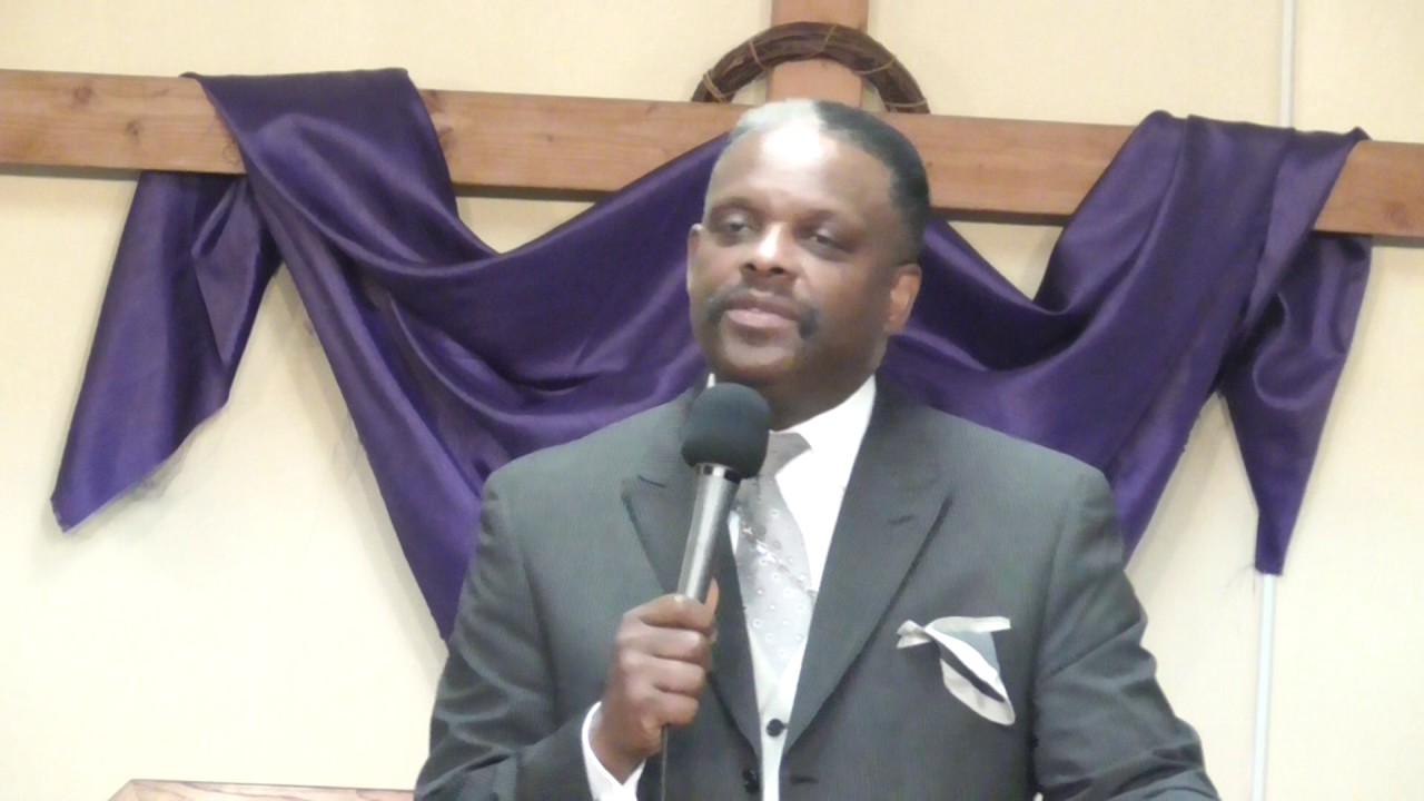 Bishop David Maxwell - I Believe God. - YouTube