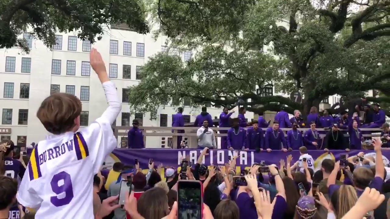 Scenes from the LSU National Championship parade - YouTube