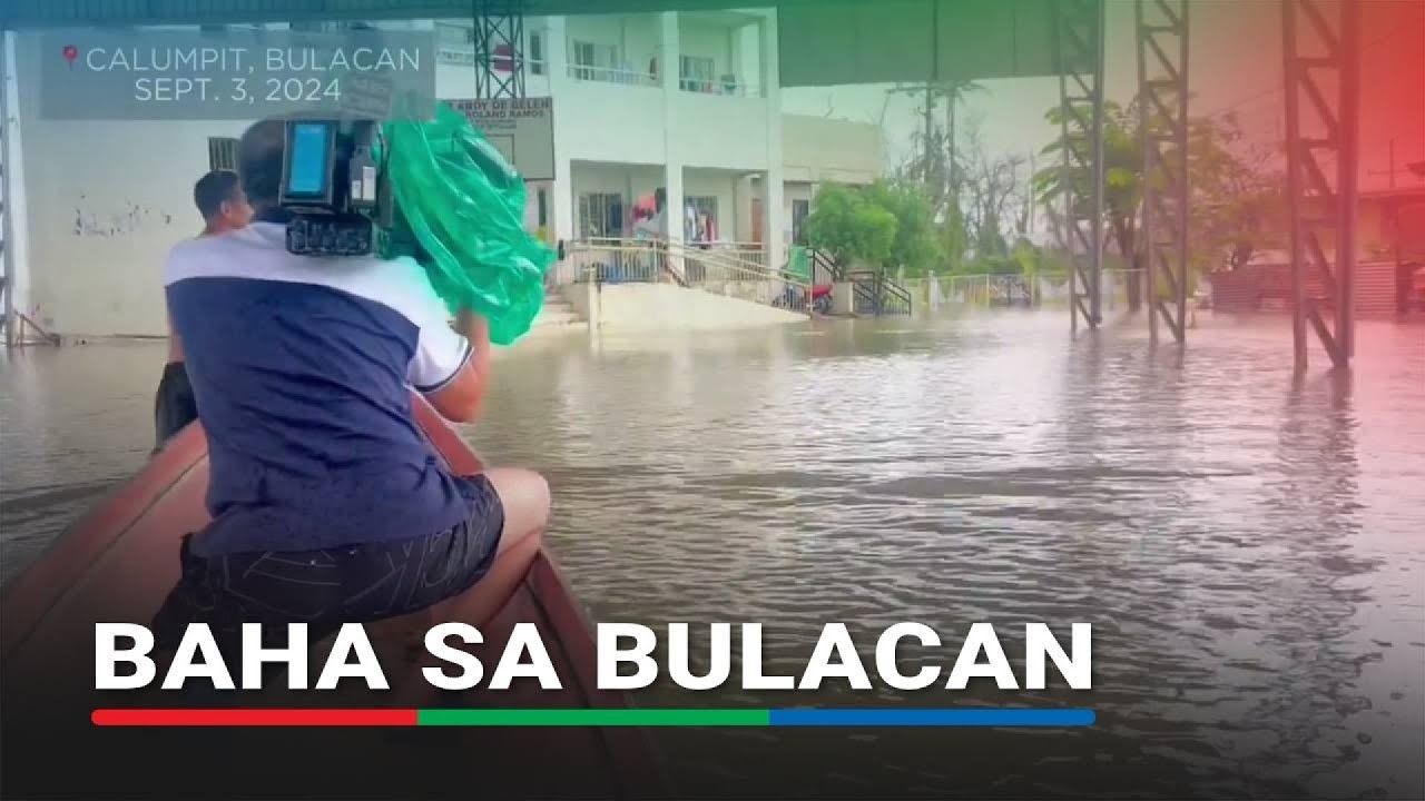 Bagyong Enteng: Dahil sa baha, mga residente kailangang mamangka sa ...