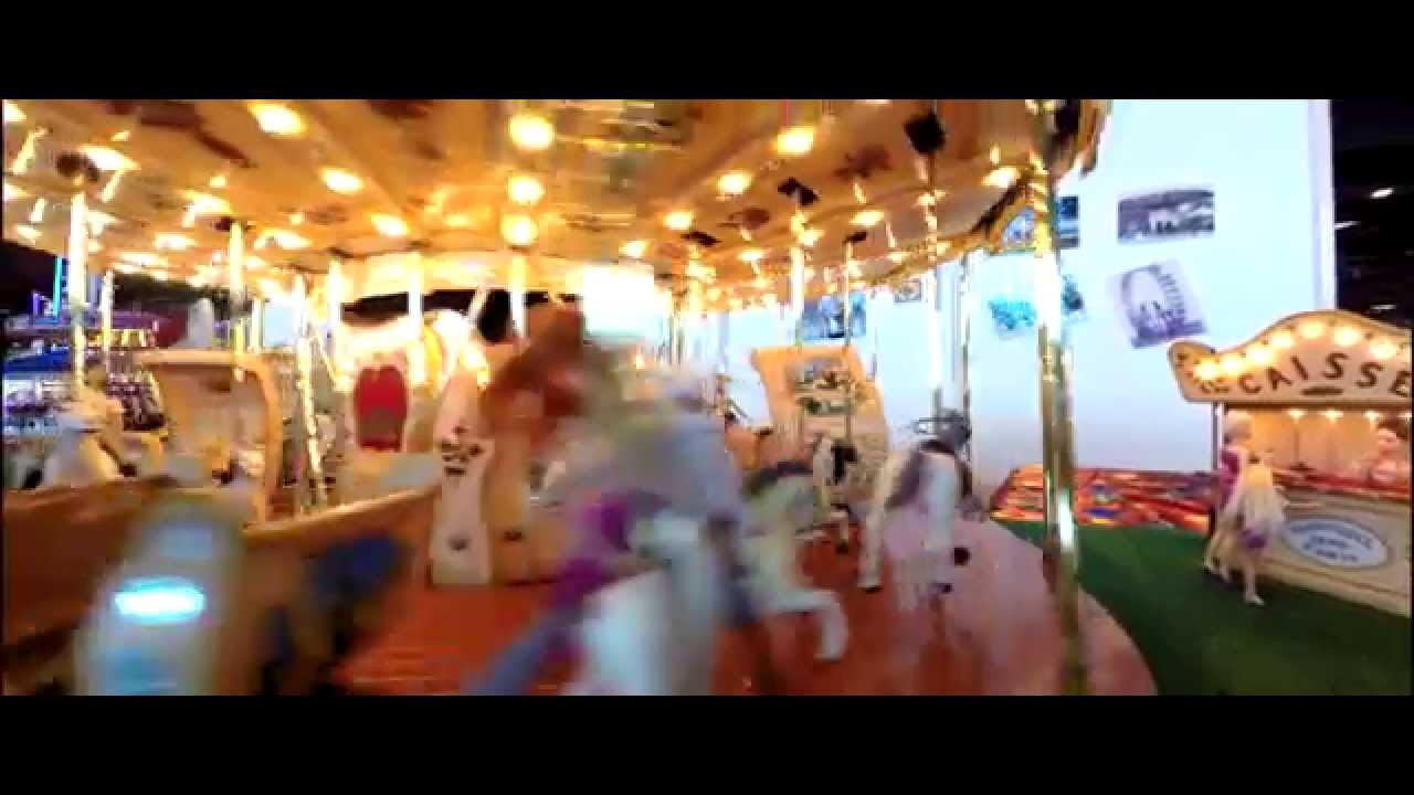 Fête Foraine Miniature (Salon du modelisme 2014) - YouTube