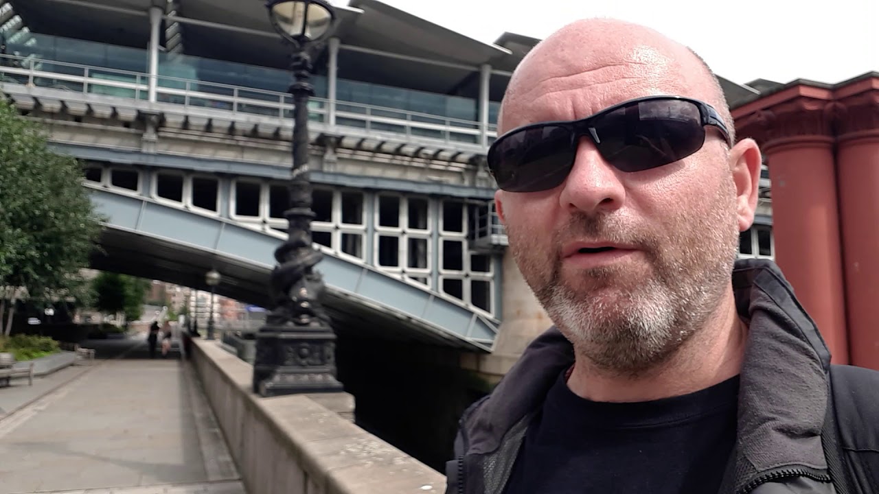 Ep70 - Roberto Calvi - The Death of God's Banker - Murder Mile UK True ...