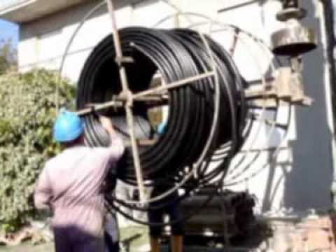 Come si realizza un pozzo geotermico - YouTube