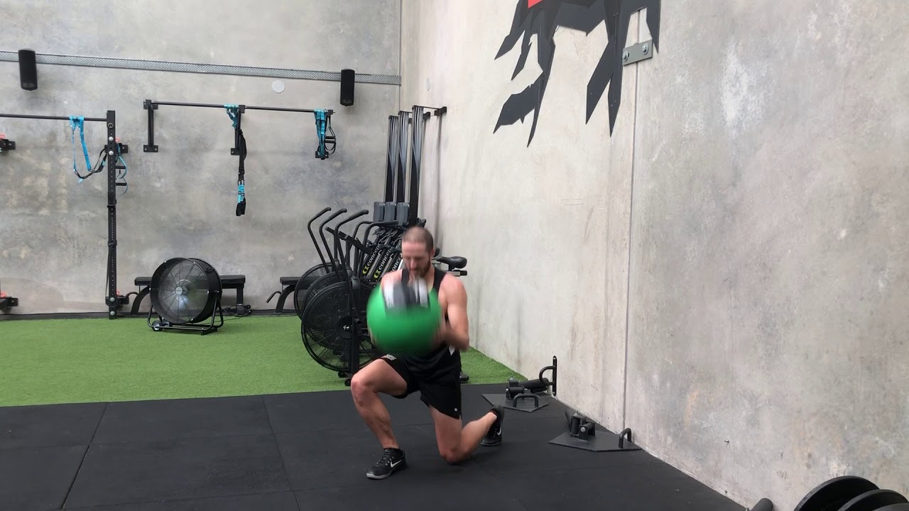Alternating Reverse Lunge Slam [Slam Ball Exercise] - YouTube