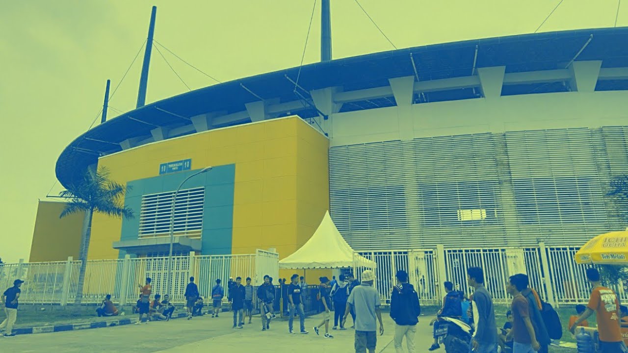 stadion Pakan sari Ful di penuhi Jepara fans banaspati cns - YouTube