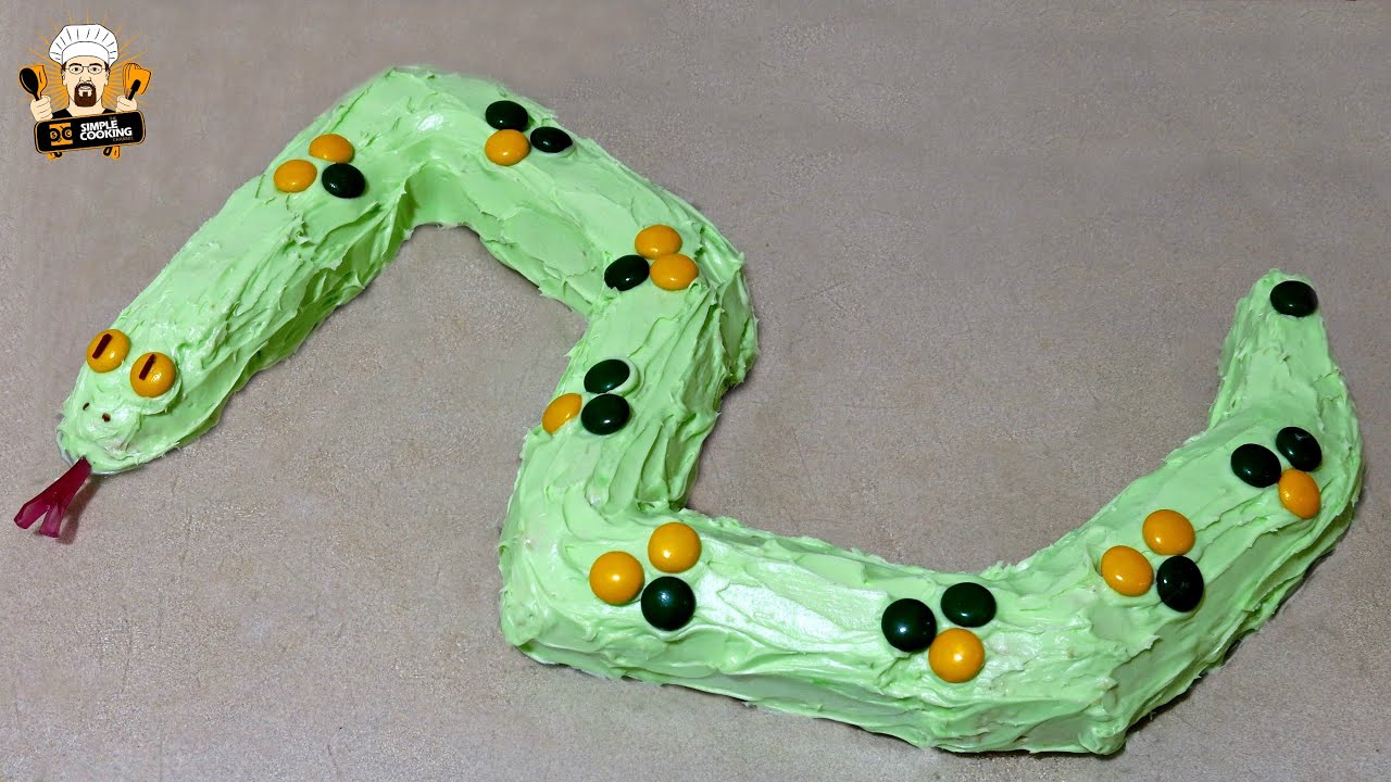 HOW TO MAKE A NO BAKE SNAKE CAKE - YouTube