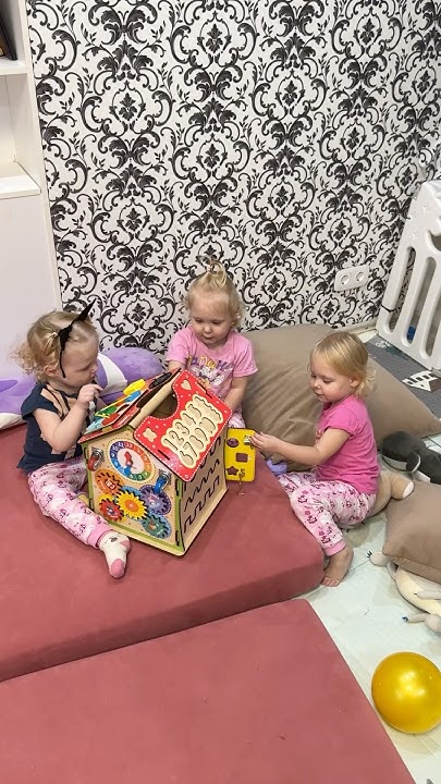 Достали старую игрушку тройняшкам, полдня играют 😃 - YouTube