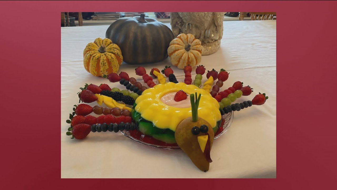 Turkey-Shaped Edible Centerpiece You NEED To Try - YouTube