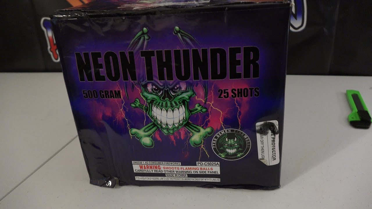 NEON THUNDER - 500G CAKE - PYRO DEMON FIREWORKS - YouTube