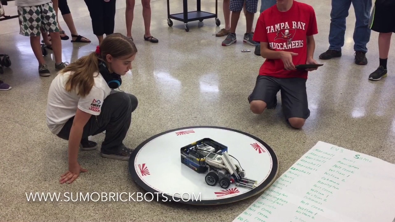LEGO Mindstorms EV3 Sumo Part 3 at Bot Bash 2017 - YouTube
