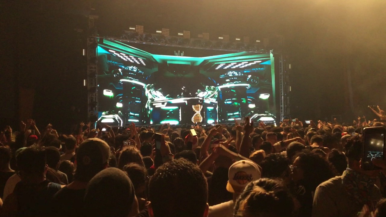 Excision - Headbanga - YouTube