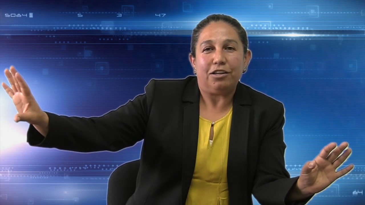 Gabriela Gaytán: Uso de los trajes de bioseguridad. - YouTube