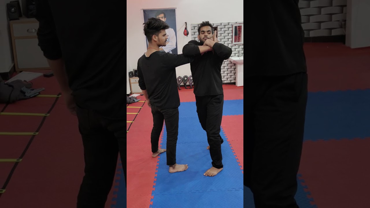 shoulder defence on road side #anujtkd #selfdefense - YouTube