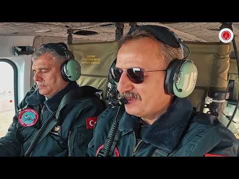 Jandarma'nın GÖKBEY helikopterlerinden üçlü uçuş!