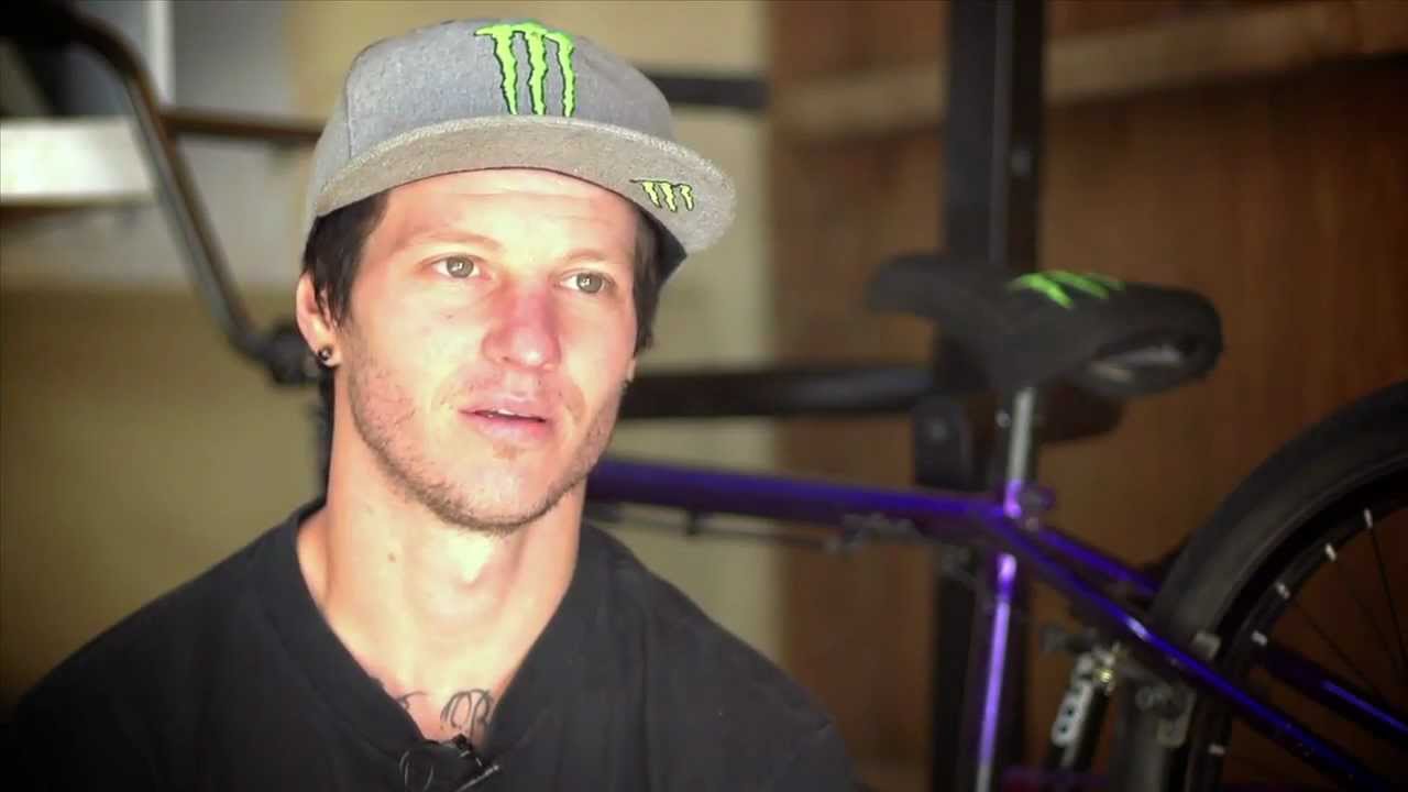 Off The Record: Ryan Guettler "Back to Cali" - YouTube