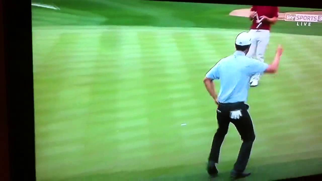 Golfer dances Gangnam Style - YouTube