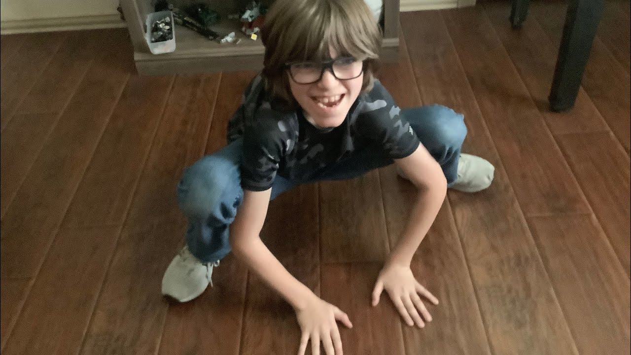 Spooder man in action - YouTube