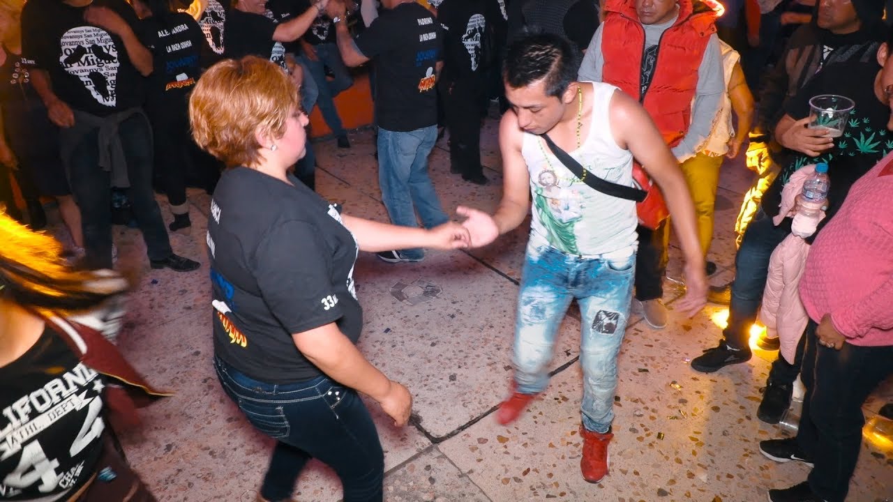 CUMBIA ECUATORIANA //LA CUMBIA PERFECTA/// SONIDO MASTER BOY - YouTube