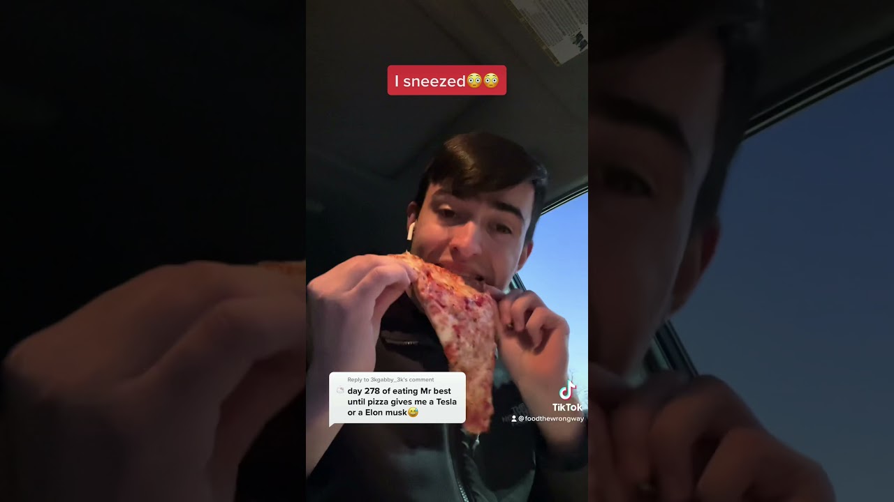 Eating pizza backwards day 278 - YouTube