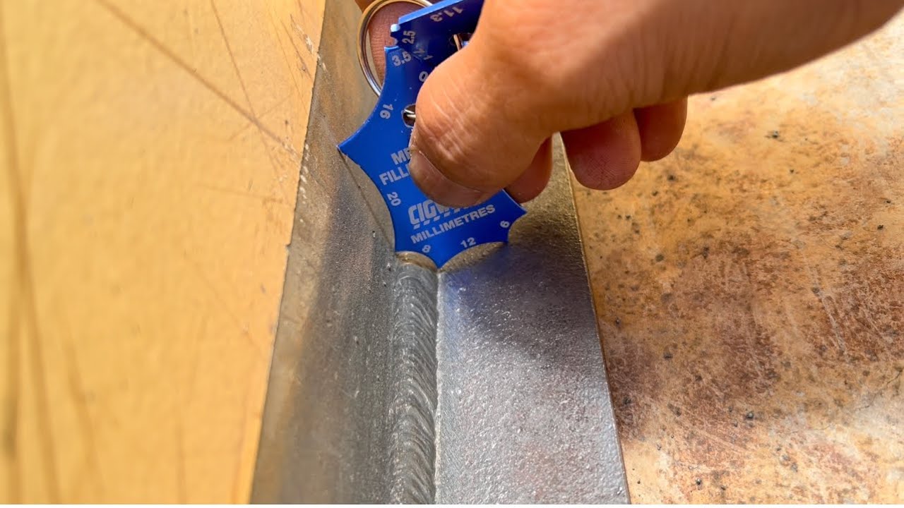 Innershield fillet weld 2F Horizontal position L#2 - YouTube