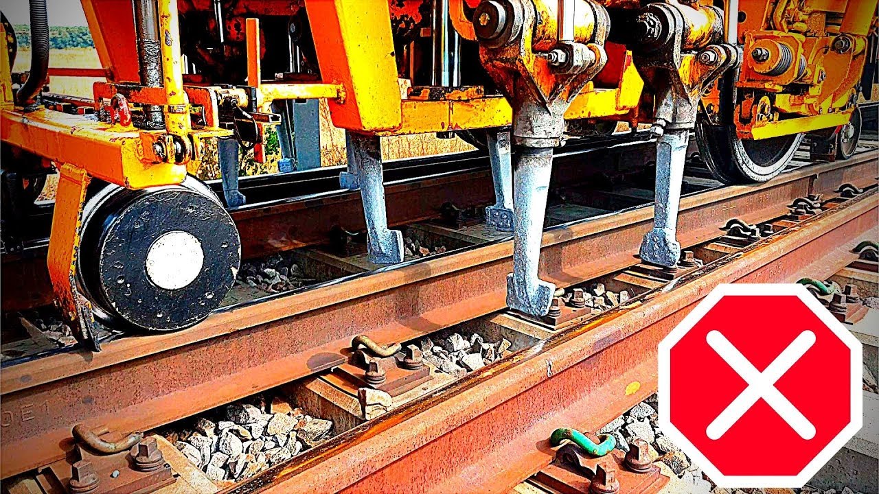 Heavy Rail Machinery Works on Switches - Repair Railways in Action ...