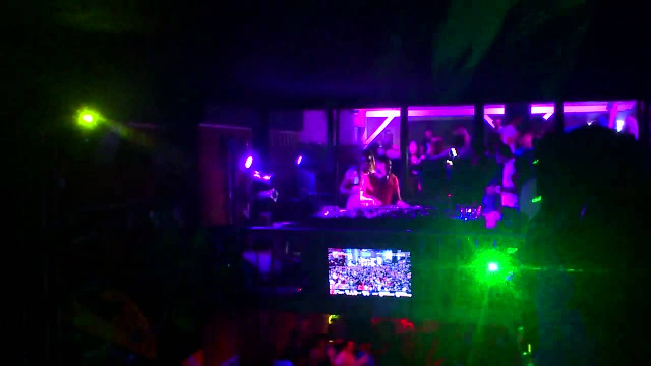 Le Modjo @ Lacanau - part 1 [14/08/2013] - YouTube