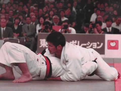 Judo Demo by Collegians Dragons / Dragon Judo / 2009 / A2 - YouTube