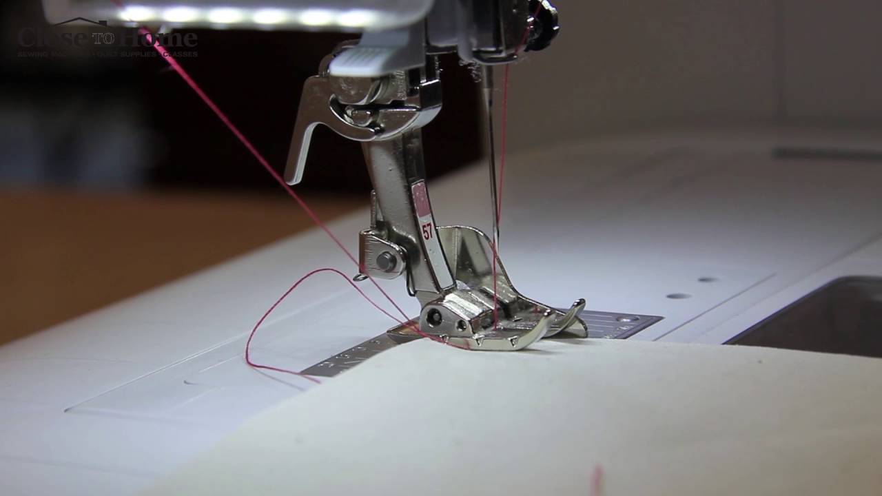 How To Use a Patchwork Foot - YouTube