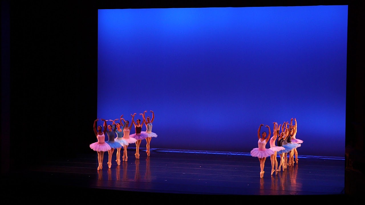 Dance of the Hours from Coppélia - YouTube