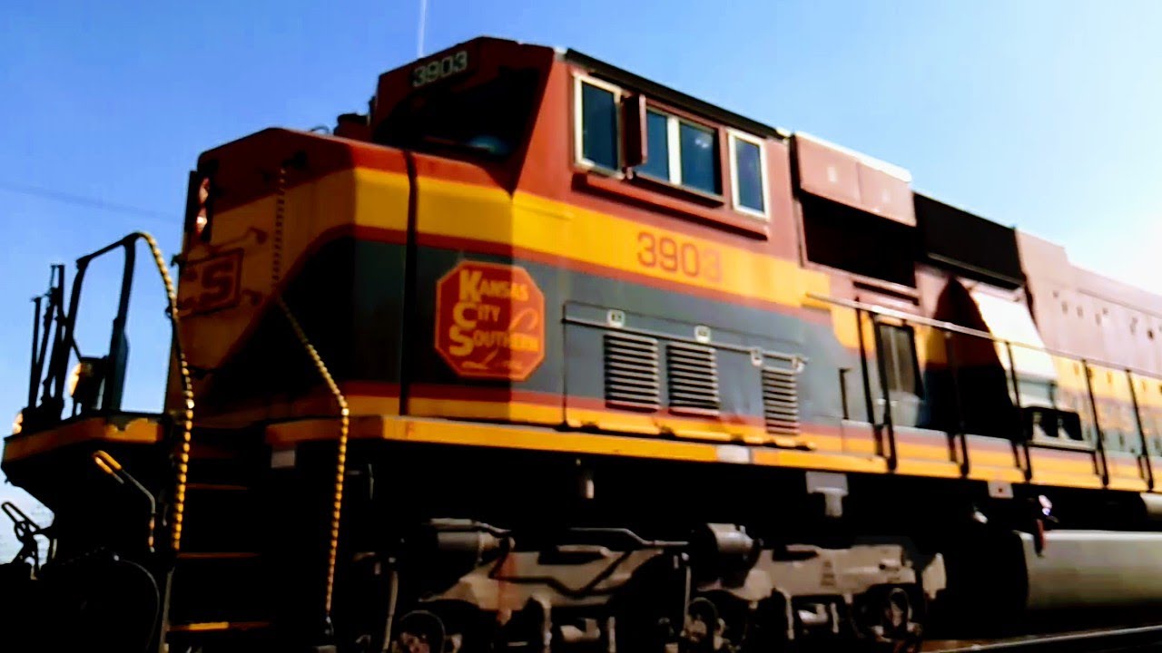 KCS SD70MAC!(2)3903!/3905!/KCSM GP38-2/2081/Turno Xicoténcatl/En ...