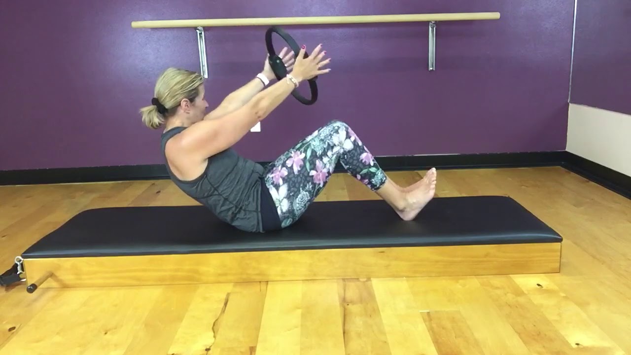 5 Minute Magic Circle Workout - YouTube