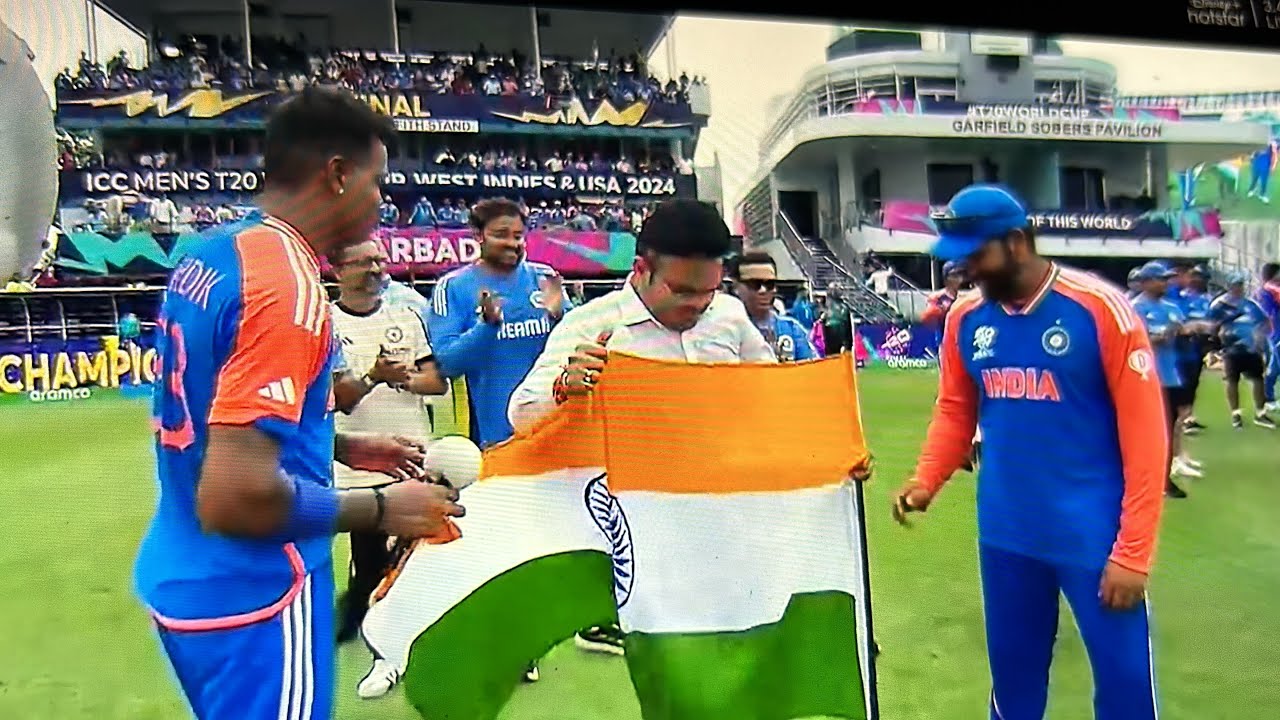 Lifting Trophy 🏆 2024 t20 world cup India Win - YouTube
