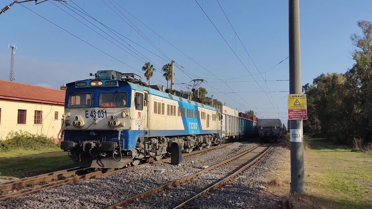TCDD E 43031 Konteyner treni - YouTube