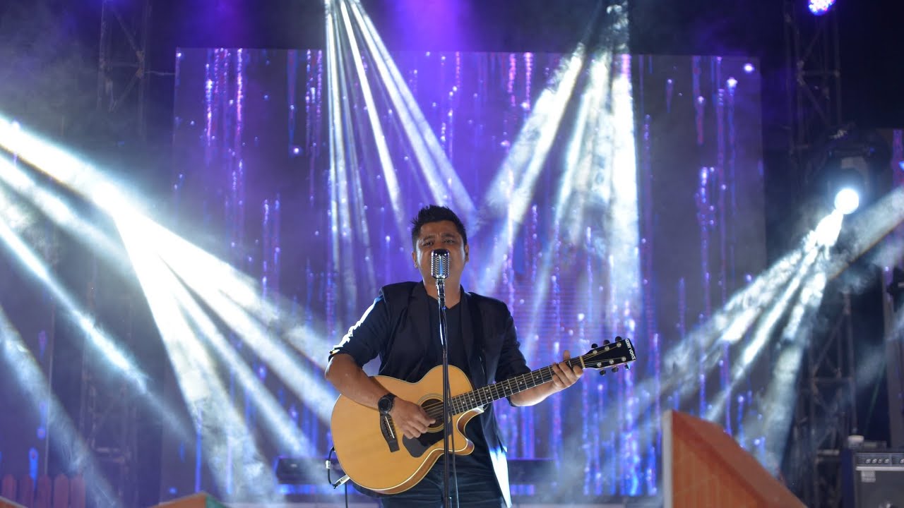 GERRY VOICE - DOA (Live Concert at Bustanussalatin Park) - YouTube