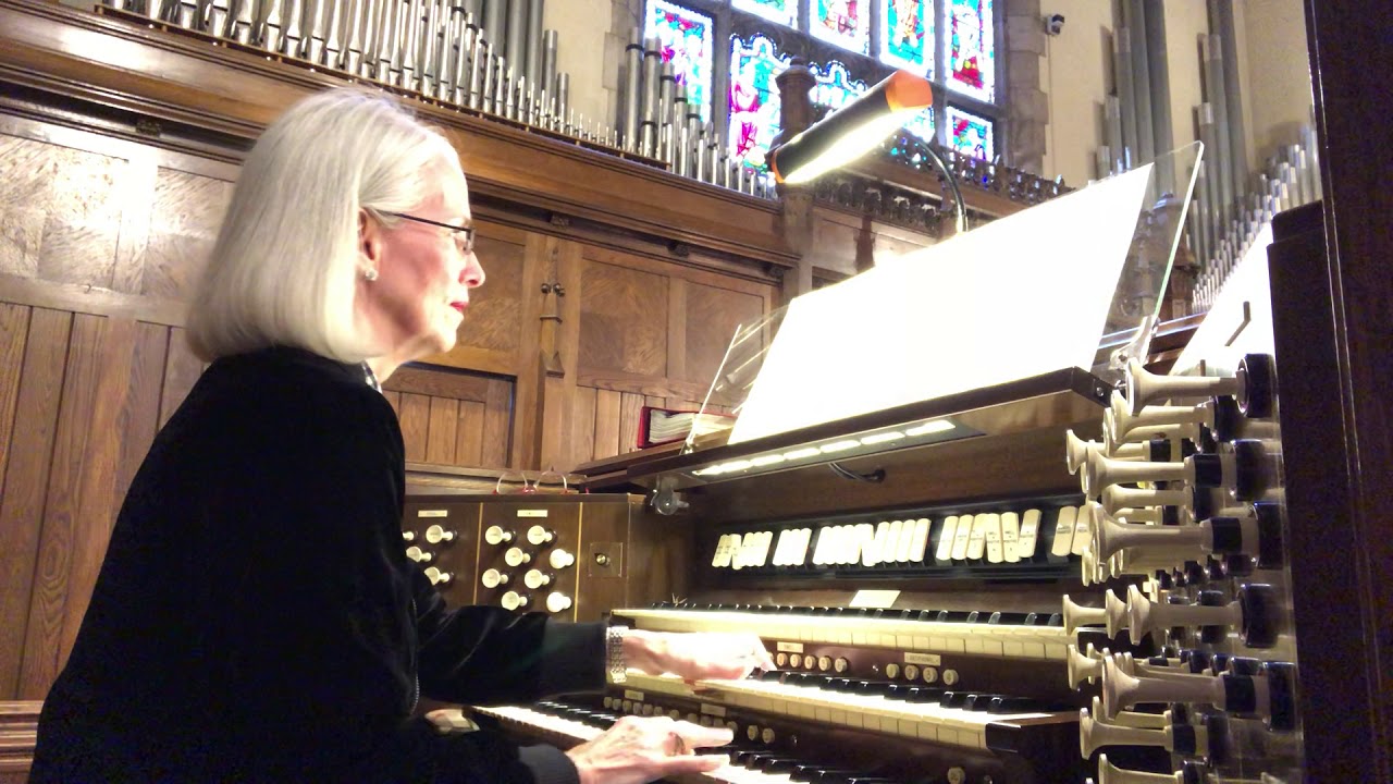 Welcome to the Organ Bench to Connect Beautiful Sounds - YouTube