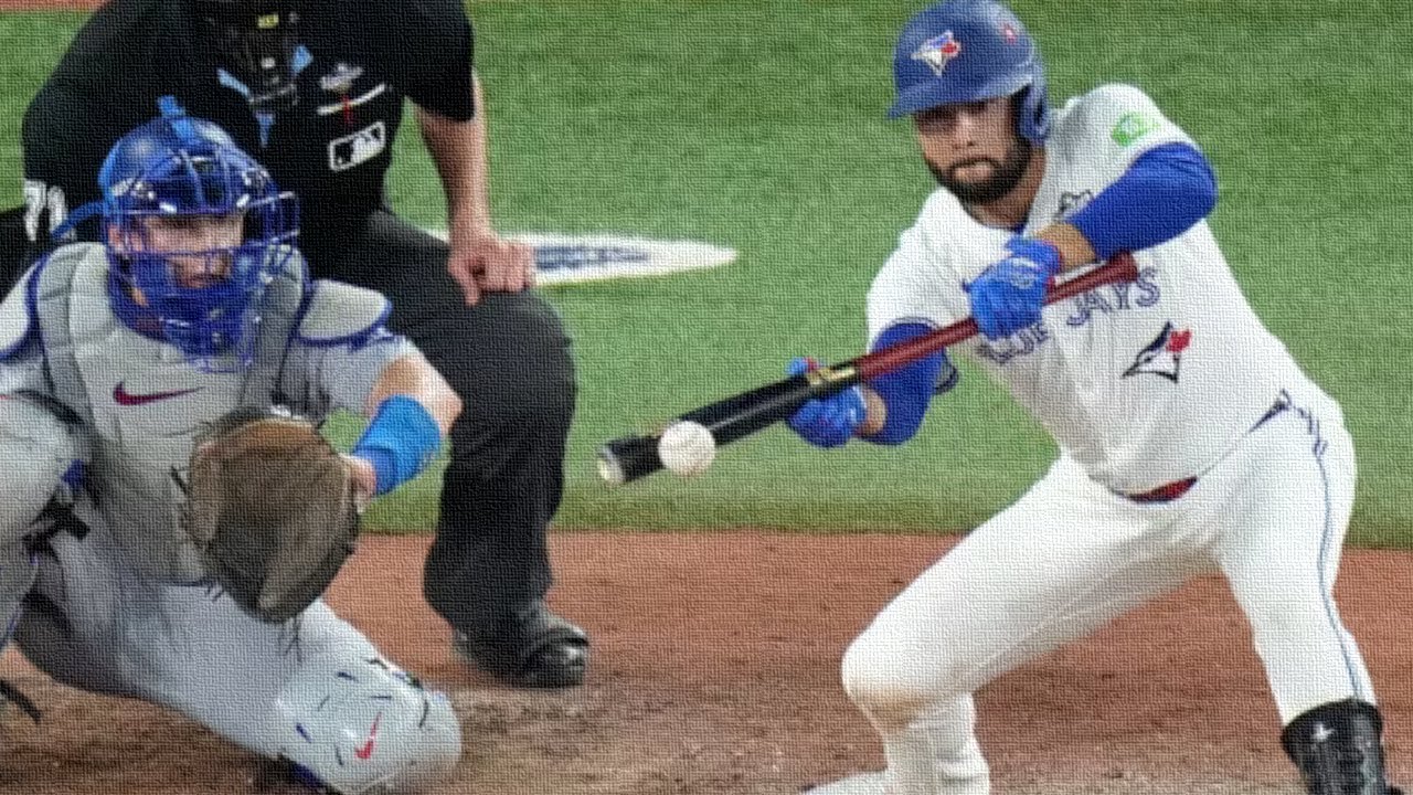 Does It Ever Make Sense To Bunt? - YouTube