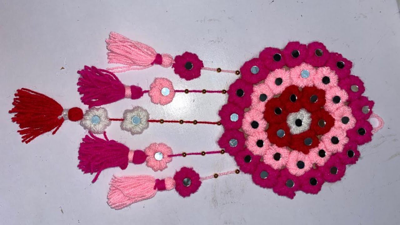 woolen wall hanging making at home, easy wall hanging, wall decor idea ...