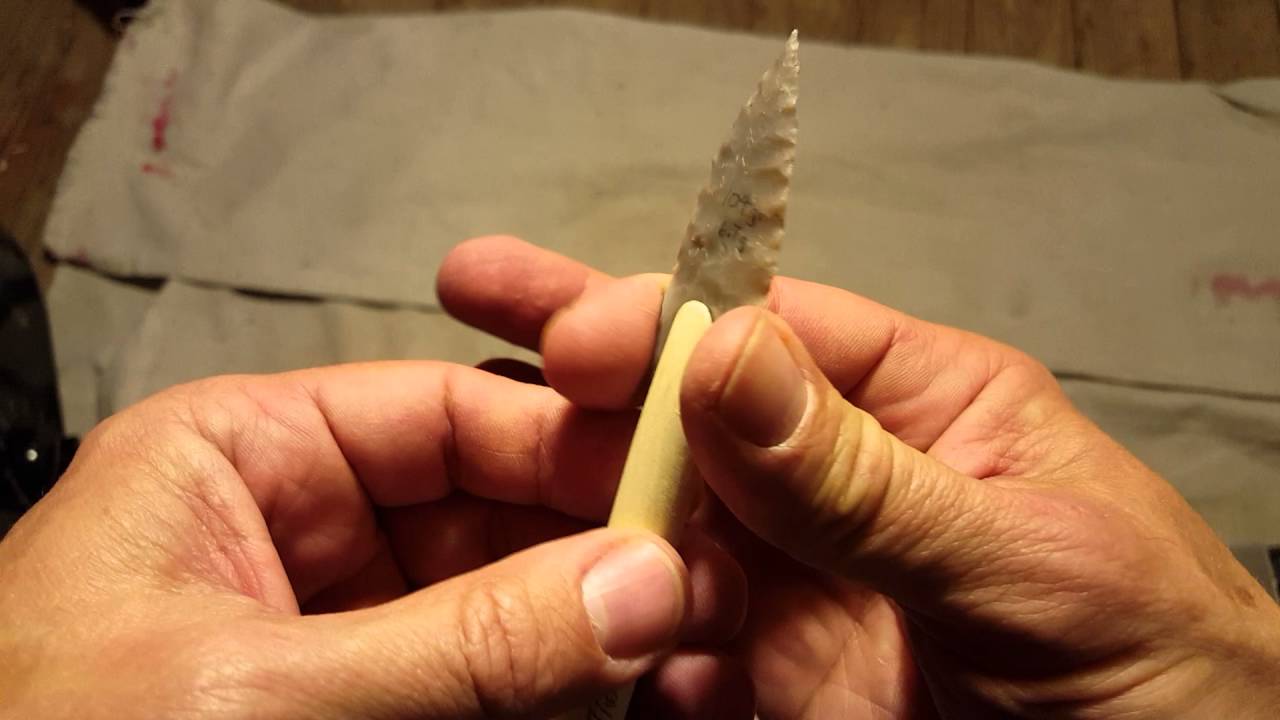 476 - Hafting a (Flintknapped) Dalton Point - YouTube