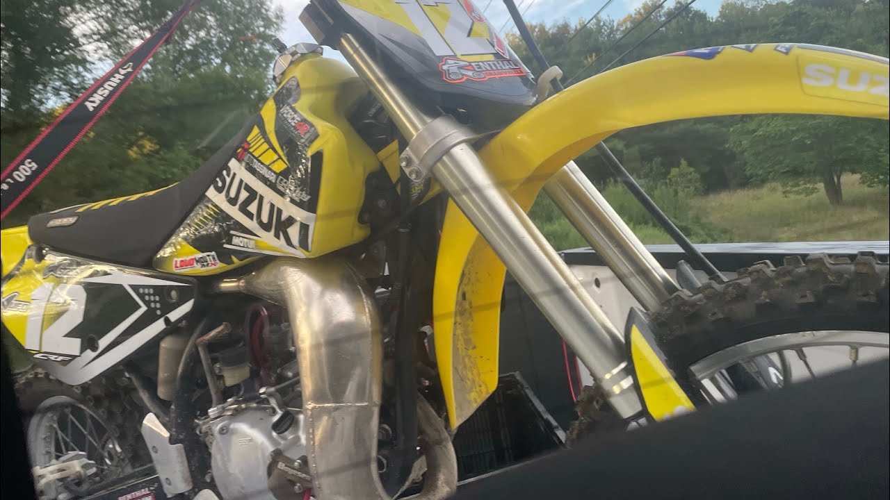 Suzuki Rm 85 raw sound! - YouTube
