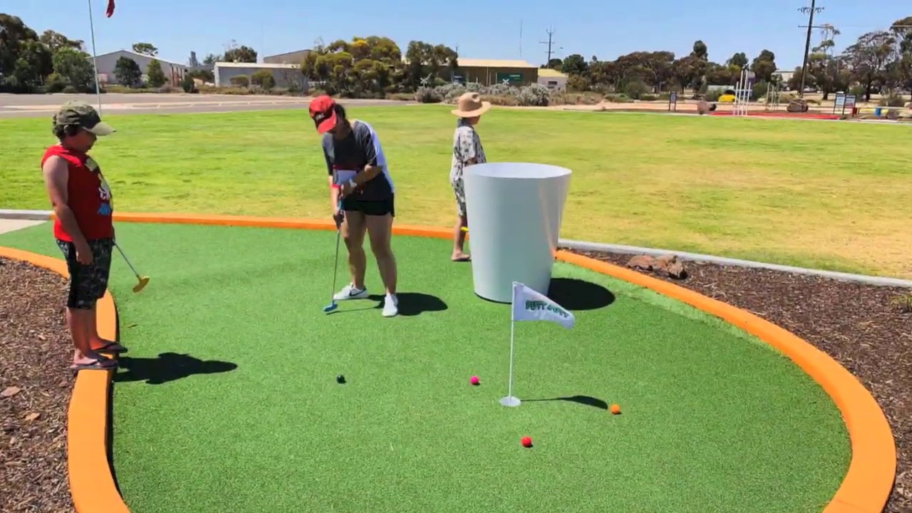 Copper Coast Putt Putt | Mini Golf | Kadina - YouTube